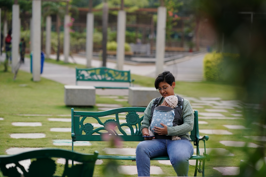Benefits of Newborn Babywearing – Soul Baby Carriers
